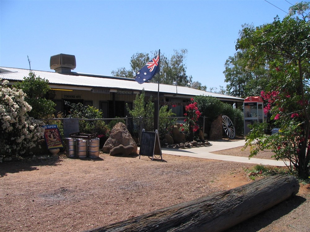 Stonehenge QLD @ ExplorOz Places