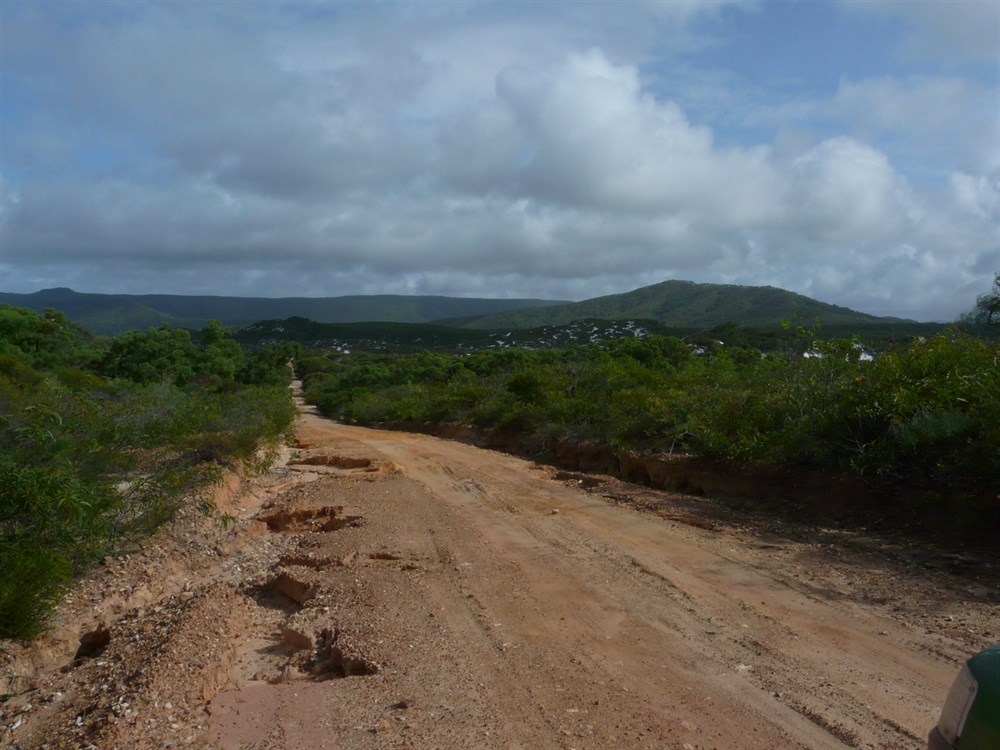 Elim Beach Coloured Sands QLD @ ExplorOz Places