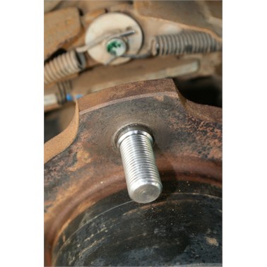 Toyota Wheel Studs - Replacing the standard 78/79 series studs with ...