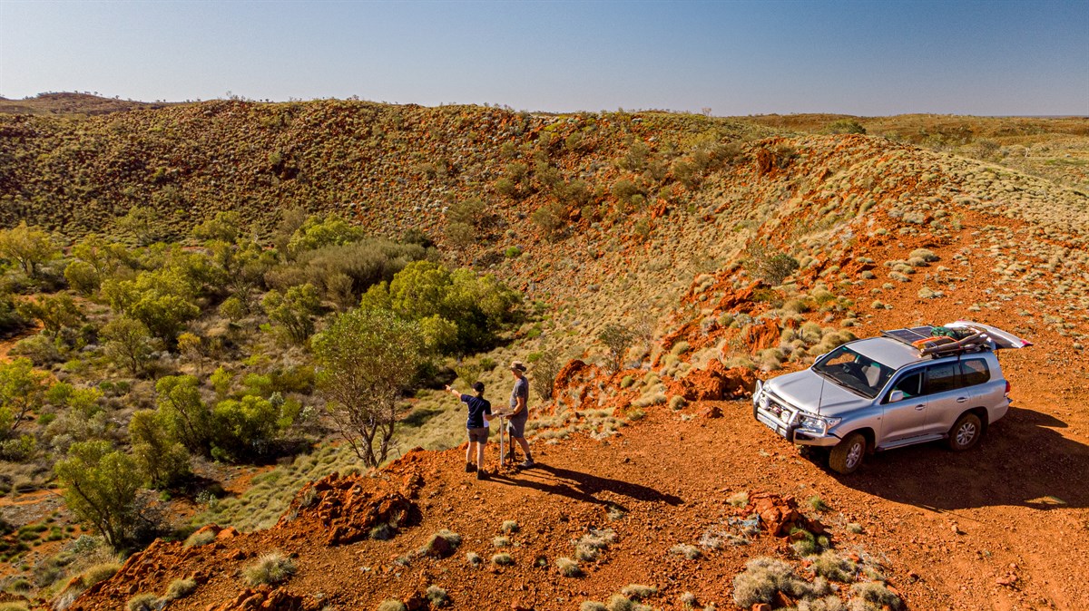 Hickman Crater & Punda Petroglyphs & Punda Rockhole @ ExplorOz Blogs