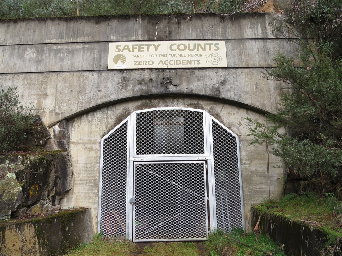 Guthega & Island Bend Dams & Any Other Snowy Hydro Stuff | Page 3 | Ski ...