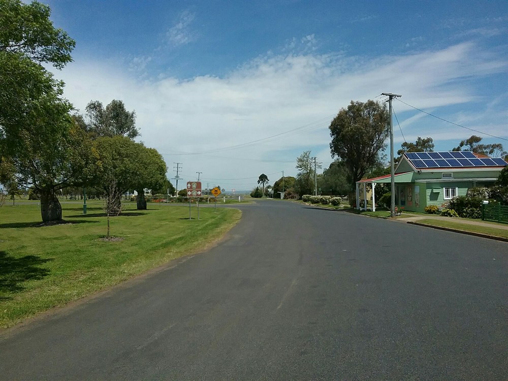 Nobby QLD @ ExplorOz Places