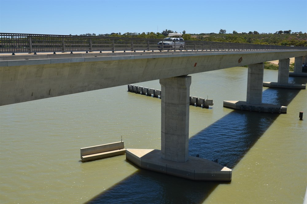 Blanchetown SA @ ExplorOz Places