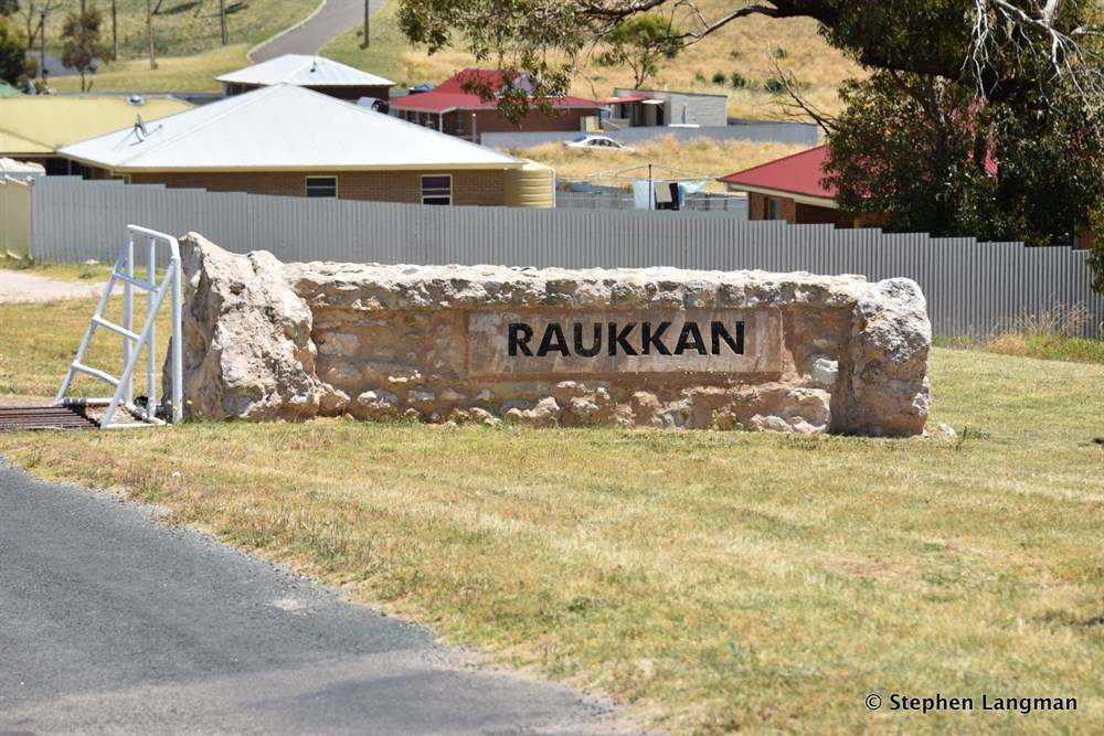 Raukkan SA @ ExplorOz Places