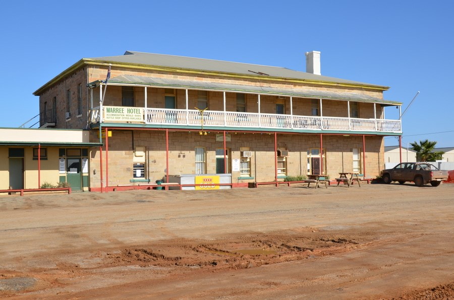 Marree Hotel SA @ ExplorOz Places